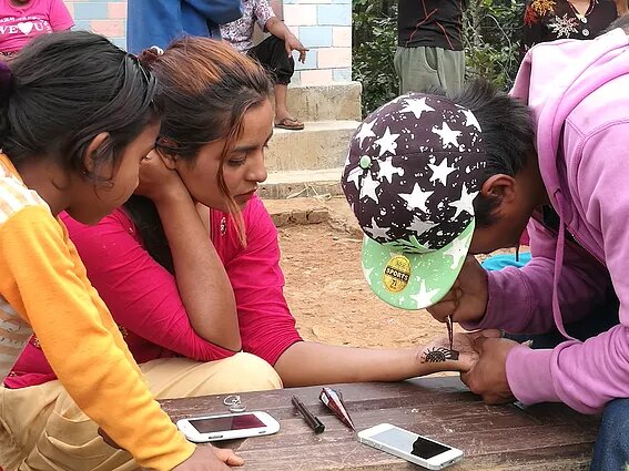 Pienissä häissä Nepali style | Mithu