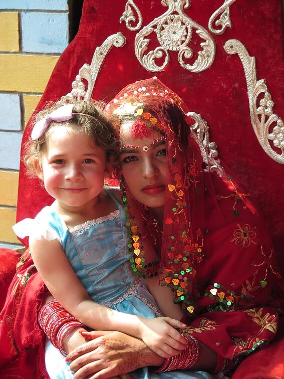 Pienissä häissä Nepali style | Mithu